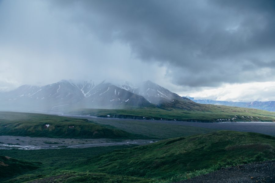 The last frontier : Du Canada à L'Alaska.